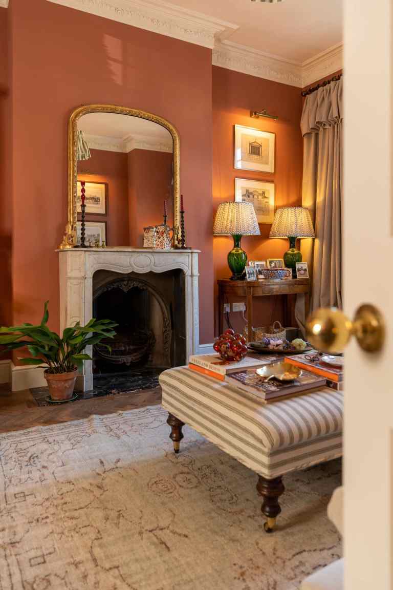 The Victorian Interior Design Movement: Elegance and Extravagance in ...