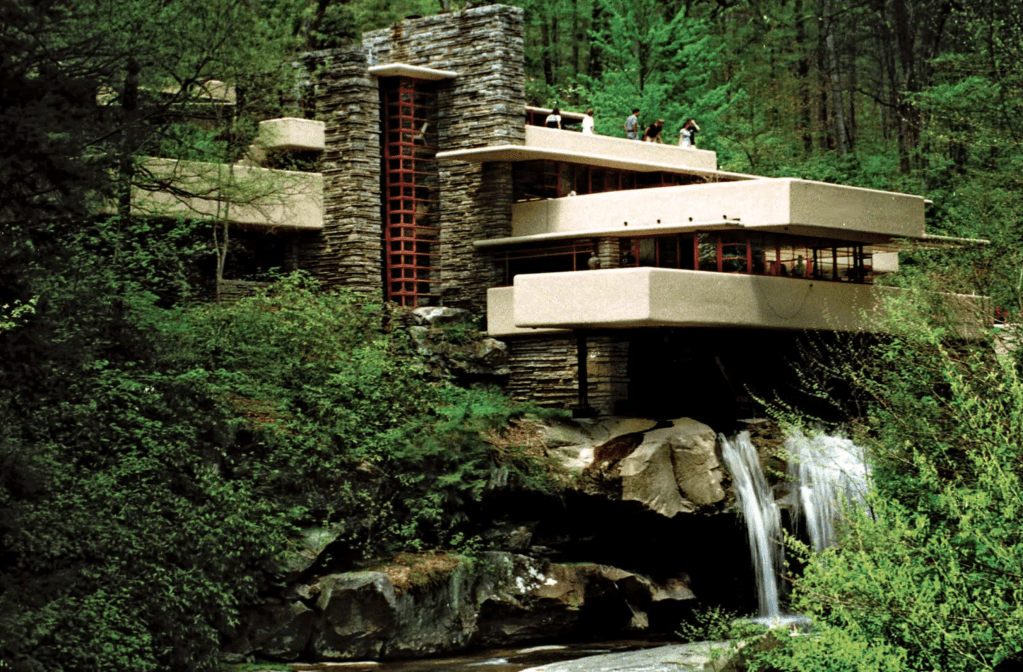 The Enduring Allure of Modernist Interior Design: Functionality and Aesthetics – GALATEA